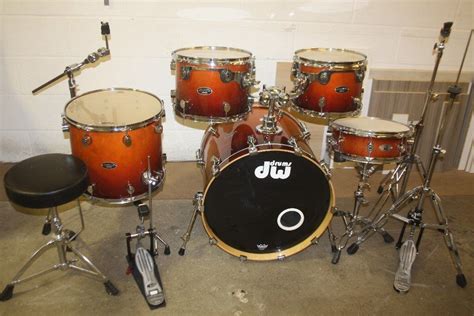 PDP Pacific DW FX Series Tobacco Fade 5 Piece Full Drum Kit 22 Bass