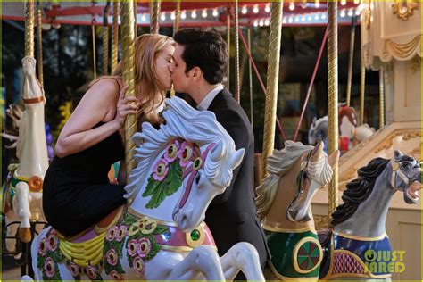 Photo Amanda Schull Brennan Elliott Marry Go Round 17 Photo 4815215