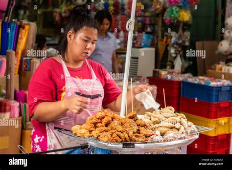 Street Food Stall Yaowarat Road Chinatown Bangkok Thailand Stock