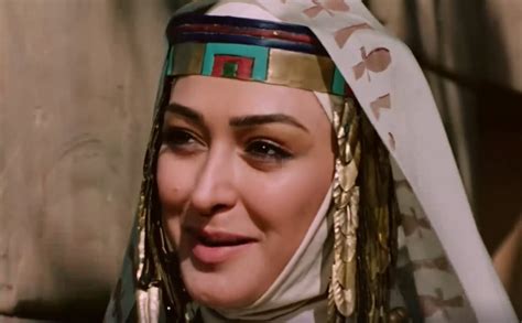 الهام حمیدی در پشت صحنه سکانس جوان شدن زلیخا، مصطفی زمانی به هق هق افتاده بود فیلم