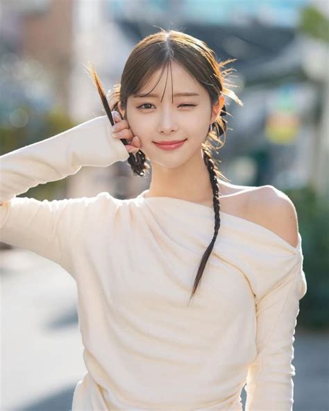 「ひつじヘア？」元・イマドキガール、28歳女優〝あざとウインク〟に歓喜「超絶美少女」「めっちゃ可愛いすぎ」：「おっ！」でつながる地元密着の