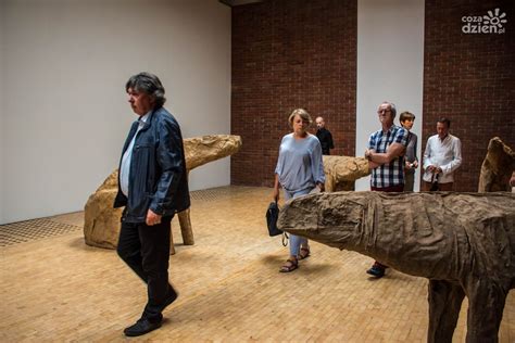 Wystawa Magdaleny Abakanowicz w Muzeum Rzeźby Polskiej w Orońsku zdjęcia
