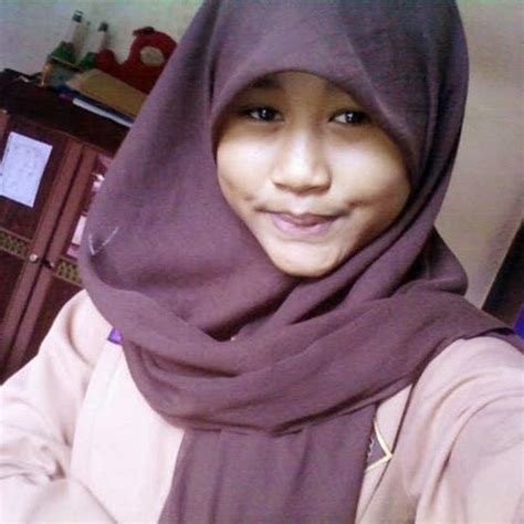 Nadya Pratika Youtube