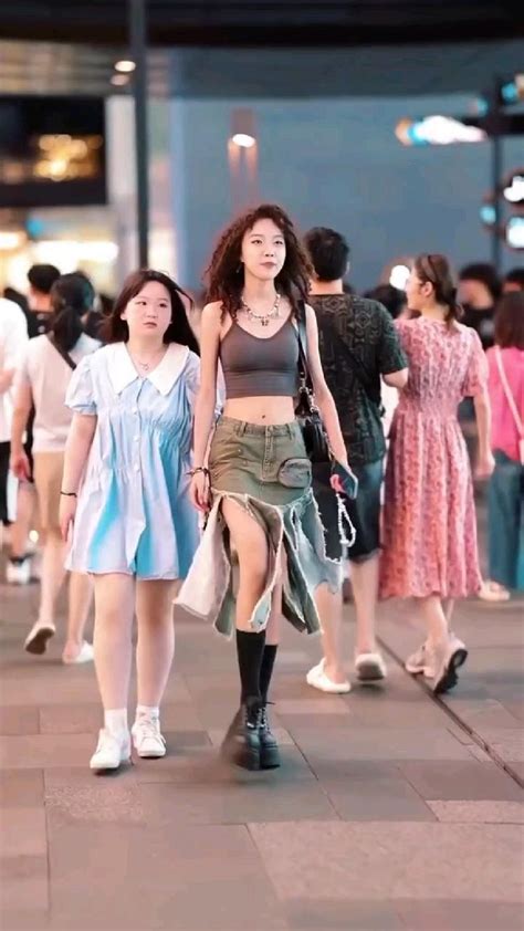 Chinese Street Fashion Couple 🙂🙂 Chinese Fashion Street Fashion