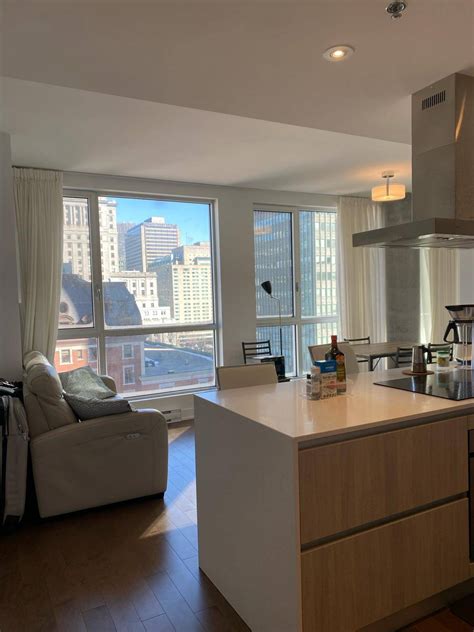 Loue Chambre Dans Un Appartement Meublé Dans Le Centre De Montréal 1
