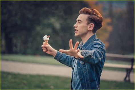 Its A Sin Star Olly Alexander Talks About Sex Scenes And The Shows