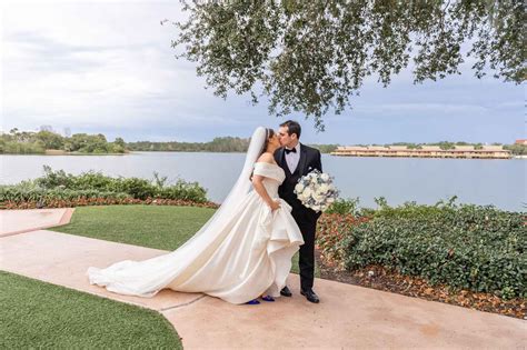 Frozen Wedding Allison And Scott At Disneys Wedding Pavilion Just