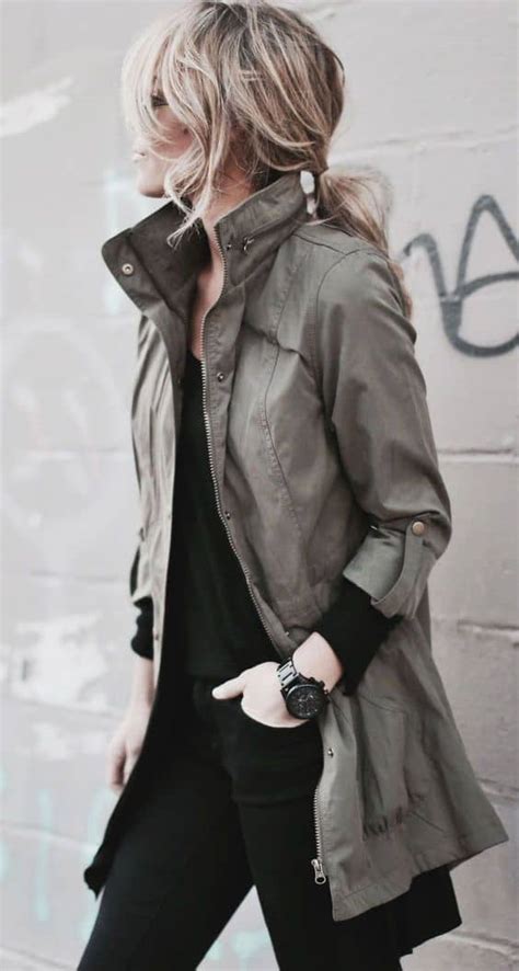 Colors That Go With Khaki Green Clothes Outfit Ideas 2025