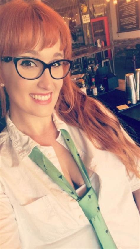 Selfie Girls 30 Pics