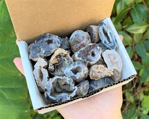 Oco Agate Geodes 12 Lb Box Lot B Grade Oco Agate Crystal T Boxes Natural Crystal Druzy