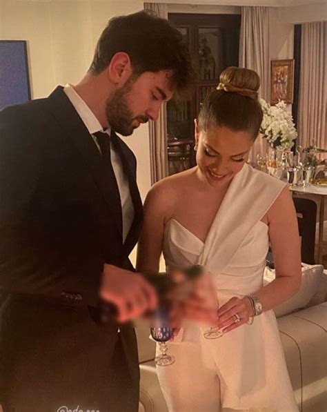 Eda Ece Ve Buğrahan Tuncer Evlendi Merakla Beklenen Düğünden Ilk Kareler