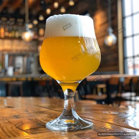 Ai创作图金桔精酿 啤酒厂精酿啤酒 精酿啤酒手工啤酒 精酿扎啤 德式精酿 小众啤酒 纯酿啤酒 精酿农场 自酿大麦啤酒休闲酒吧 精酿啤酒 鲜酿啤酒 自酿鲜啤 进口精酿 第二啤酒厂 自酿黄啤