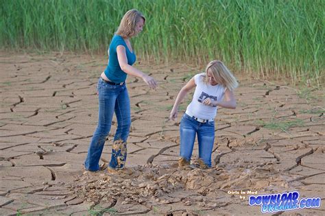 Girls In Mud Blu Ray 006 Sold Out 65 Min 4 Different Videos 5