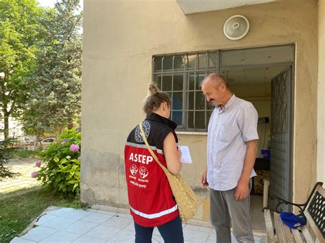 Aile Sosyal Destek Programi Ile Kirmizi Yelekliler Hep Yaninizda
