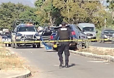 HOMICIDIO MÚLTIPLE EN CARRETERA DE YAUTEPEC Arturo Ortiz