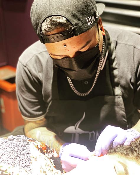 Gallery 3 Live Once Ink