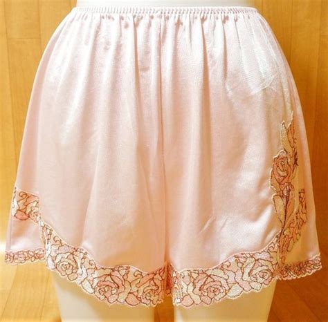 Yahooオークション Y76†ワコール超美品 可憐な乙女の薔薇 甘めピン