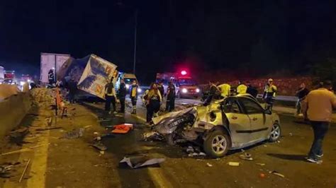 Adana da trafik kazasında kişi öldü kişi yaralandı