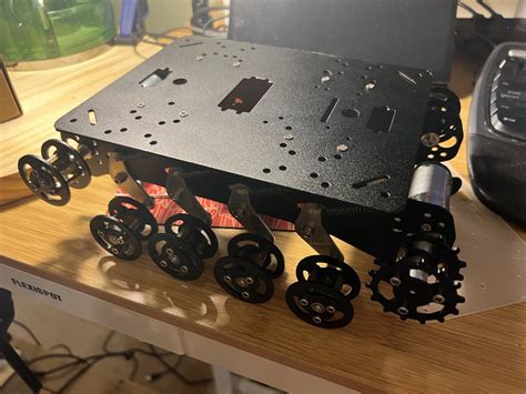 Tank Bot Raspberry Pi Video OpenCV PS5 Controller