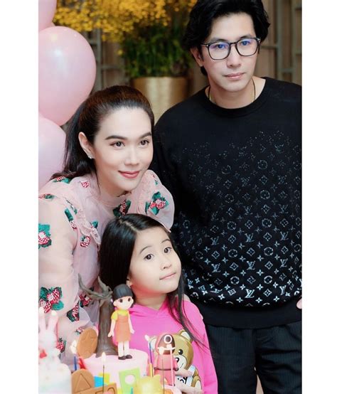 หนุ่ม กรรชัย เมย์ เฟื่องอารมย์ จัดปาร์ตี้ Hbd น้องมายู ถ่ายรูปพร้อมหน้า สุดอบอุ่