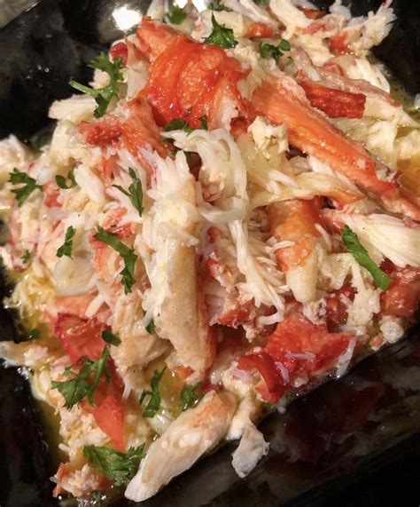 Butter Poached Cracked Crab Cooking Seafood Recipes Crab Legs Recipe