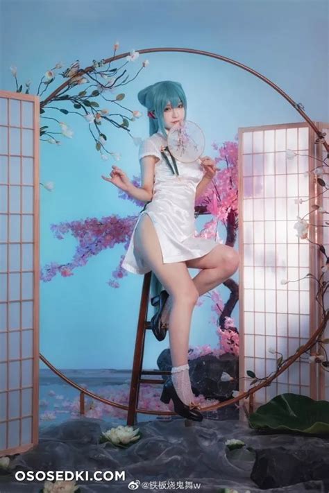 初音未來 韶華 鐵板燒鬼舞w 9 naked photos leaked from Onlyfans Patreon Fansly