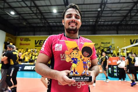 Vedacit Vôlei Guarulhos Vence Monte Carmelo E Se Distancia Na 3a