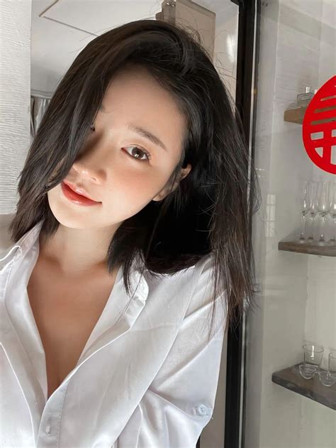 年年nnian 哔哩哔哩