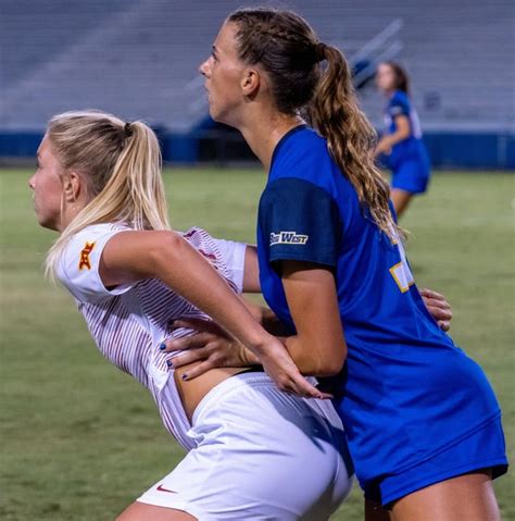 Lifting Her Shirt Rroughgirlsports