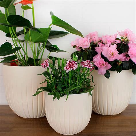 Купить Пластиковые горшки для цветов комплект из трех горшков 1 4л 2