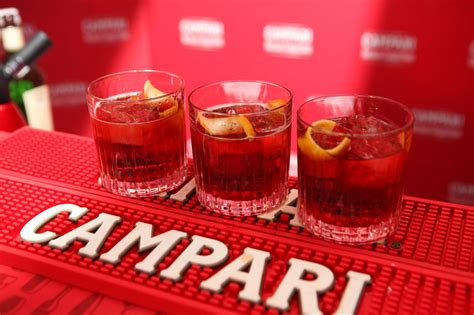 Campari Nomina Simon Hunt Nuovo Ceo Il Titolo Brinda A Piazza Affari