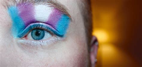 Sex Symbols Abigail Maxwell Asks Friends To Stand Up For Transgender