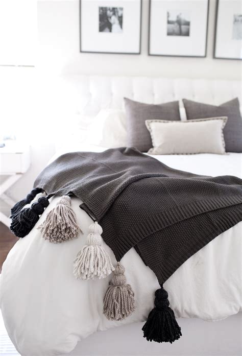 14 Playful Diy Tassel Crafts For Home Décor Shelterness