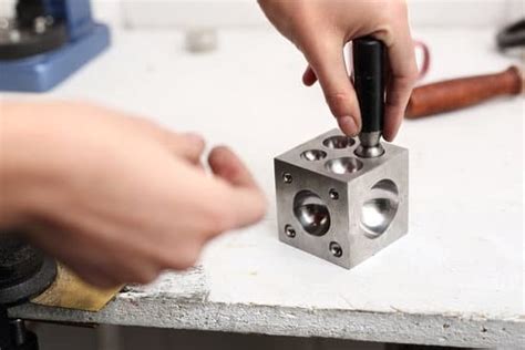 Bobby White Jewelry Jewelry Carats