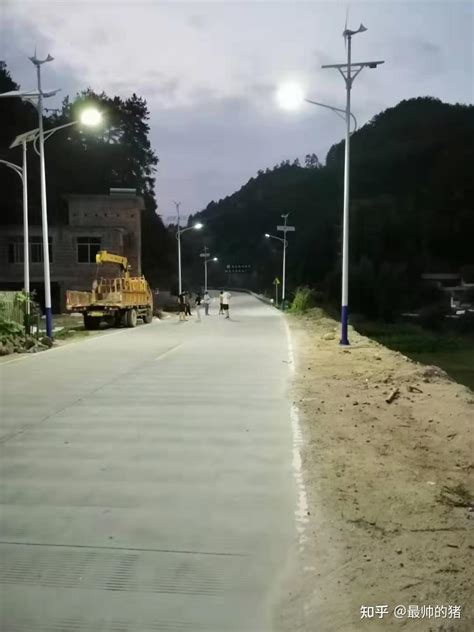 风光互补发电太阳能路灯的原理是什么 知乎