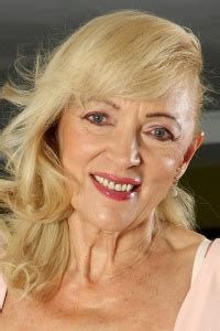 Janet Lesley Szuzanne Karups Ow