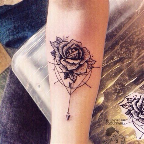 Tattoosorg — Rose Compass Tattoo Submit Your Tattoo Here Idee Per Tatuaggi Tatuaggi