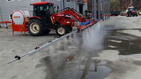 로더형 붐스프레이어 출시 Youtube