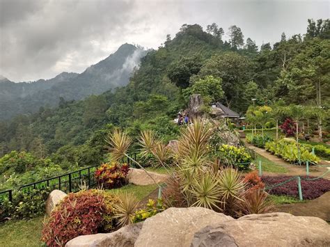 WATU RUMPUK Tiket Daya Tarik Juli 2025
