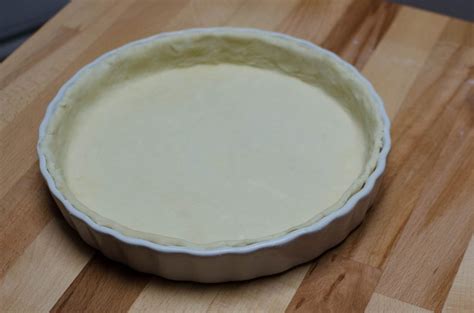 Perfectly Flaky Pie Crust Momsdish