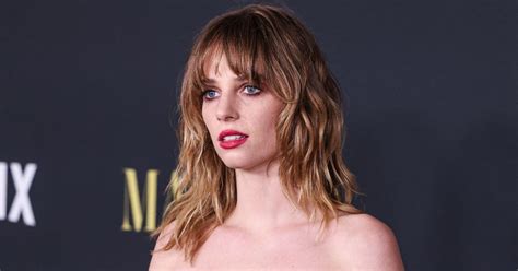Maya Hawke Gets Emotional Talking About Ethan Hawke And Uma Thurmans