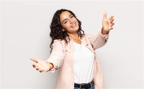 Imágenes De Pose De Bienvenida Descarga Gratuita En Freepik