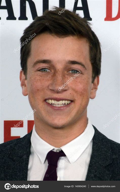 Skyler Gisondos Instagram Twitter And Facebook On Idcrawl