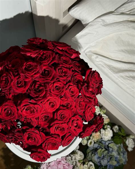 🌹Червоні троянди символ любові та бажання♥️ Yaskibeatz то взаємно♥