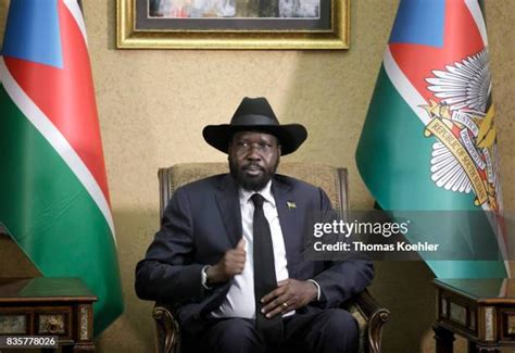 Salva Kiir Mayardit Photos Photos And Premium High Res Pictures Getty