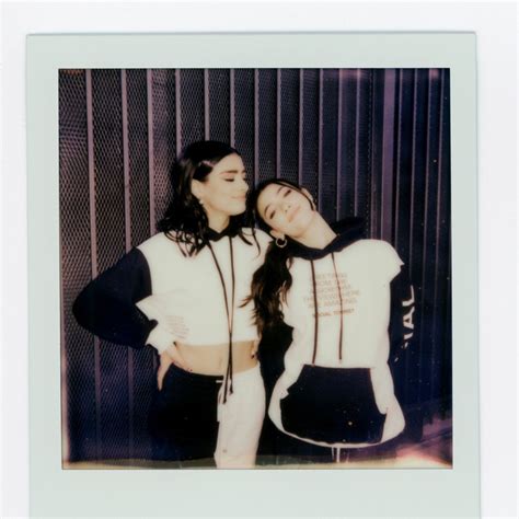 Photos From Behind The Scenes Of Charli And Dixie Damelios Social