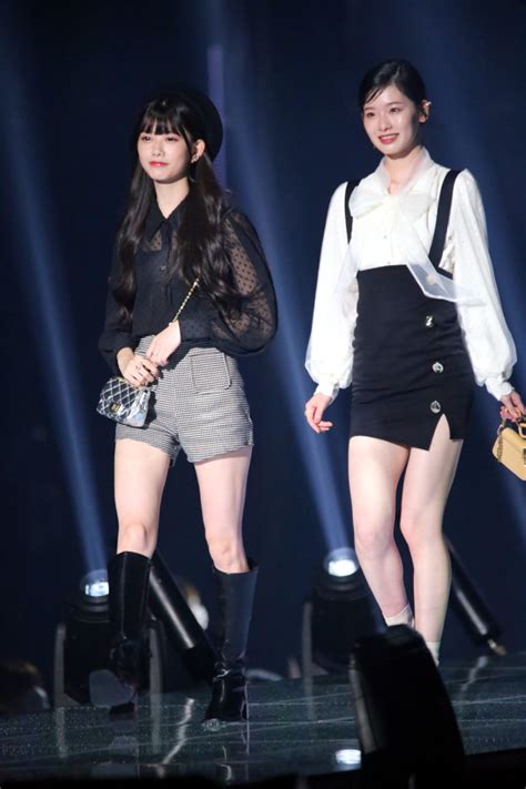 Akb48 千葉恵里＆浅井七海がtgcに出演！颯爽としたランウェイで美脚をアピール！ Liveen Times