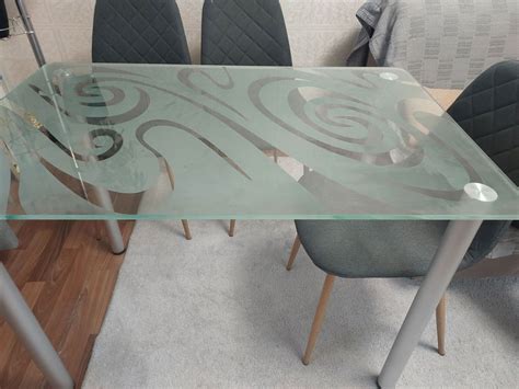 Стіл кухонний скляний 2 200 грн Кухонні меблі Васильків на Olx