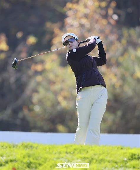 Stn포토 강하게 티샷 날리는 박민지