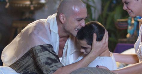 Novela Os Dez Mandamentos Filho de Ramsés Sérgio Marone morre